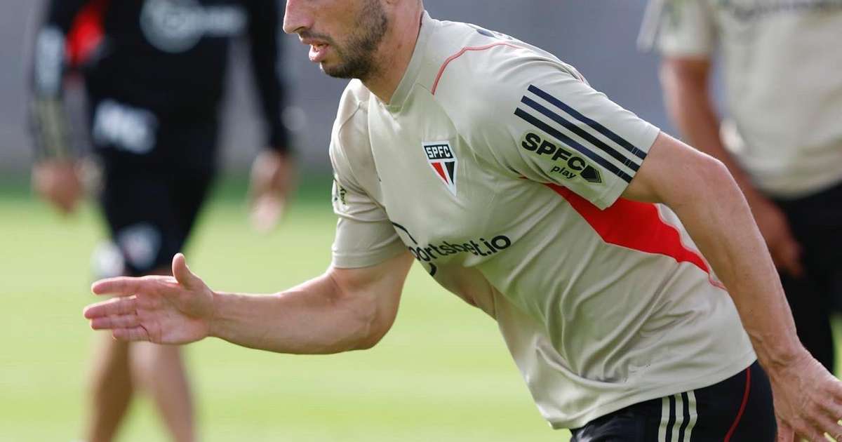 São Paulo treina no Equador e está pronto para pegar a LDU; veja time ...
