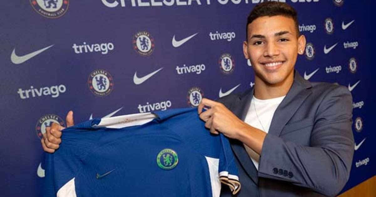Chelsea anuncia a contratação de Deivid Washington, ex-Santos