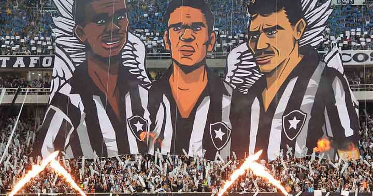 Botafogo posta clipe com bandeirão 3D da torcida por ângulos diferentes