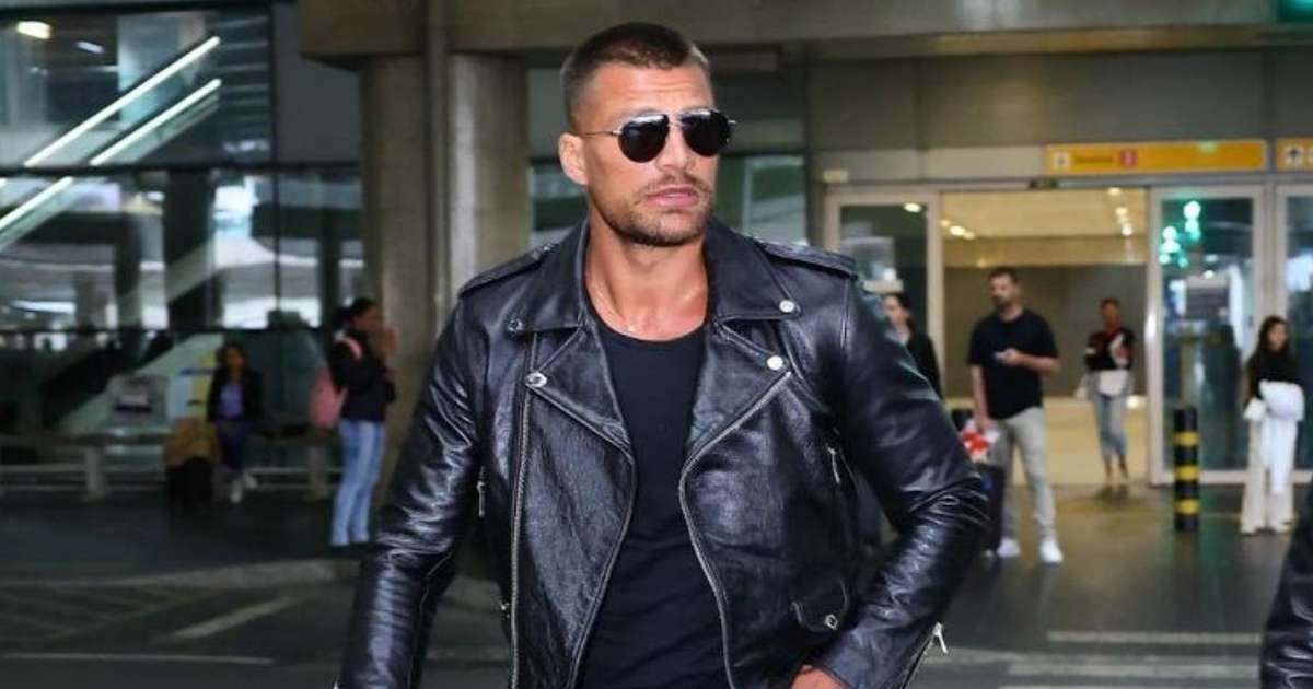 Simone Susinna: Ator de '365 Dias' e ex-affair de Anitta desembarca em ...