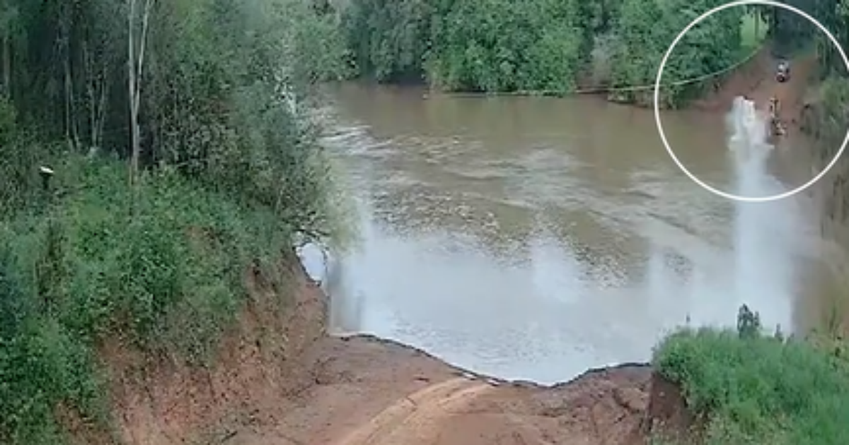 Mulher morre afogada depois de carro não conseguir subir em balsa no RS