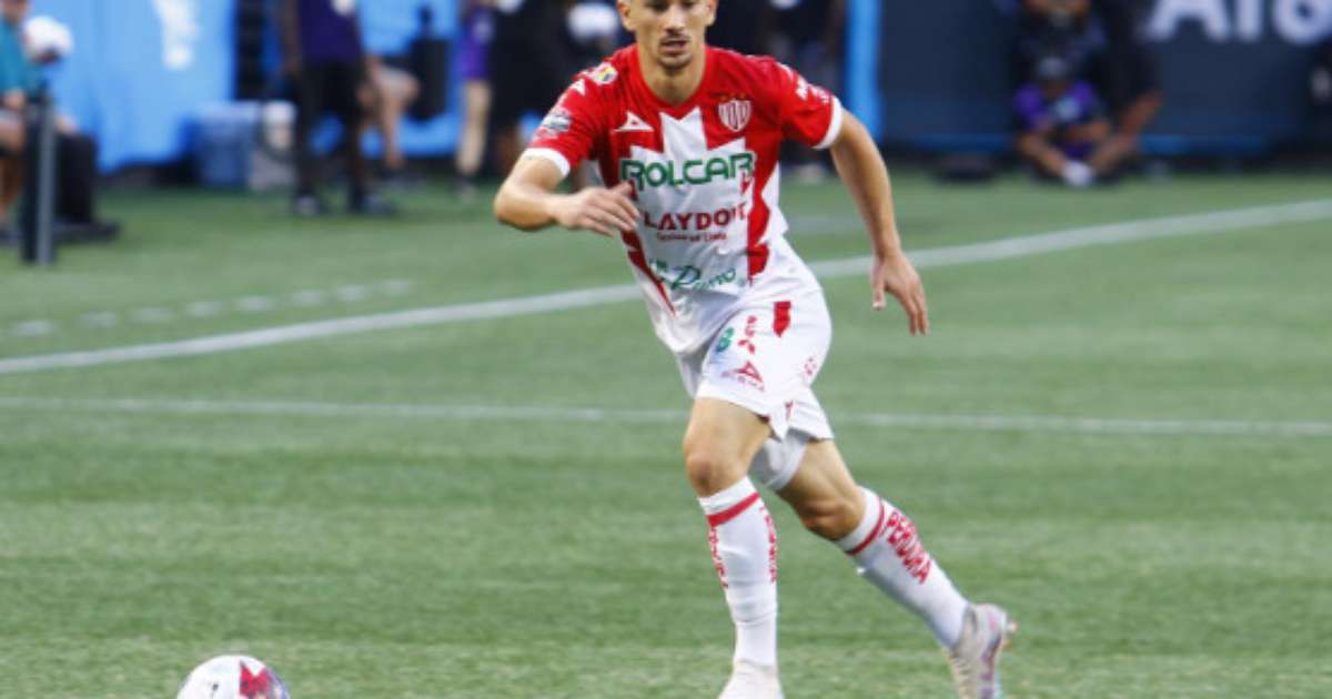 Santos acerta com Maximiliano Silvera, ex-atacante do Necaxa-MEX