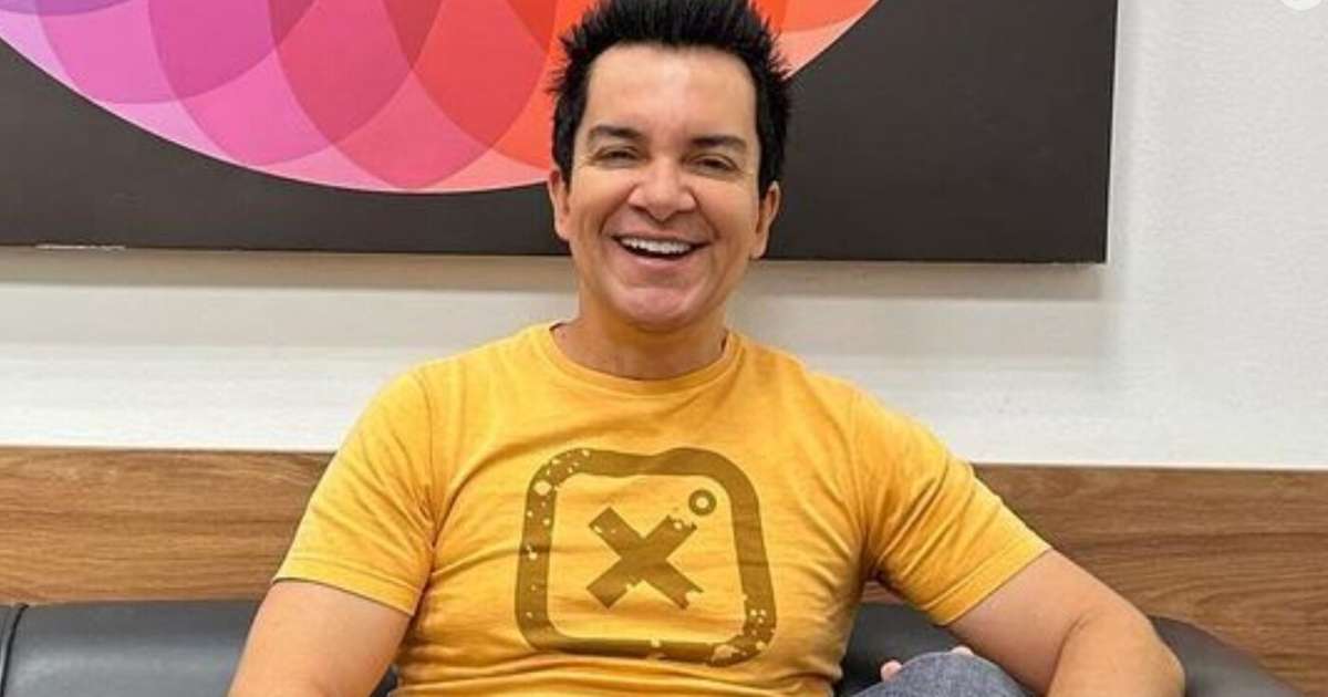 Cantor Régis Danese sofre acidente grave de carro a caminho de show e vídeo choca fãs