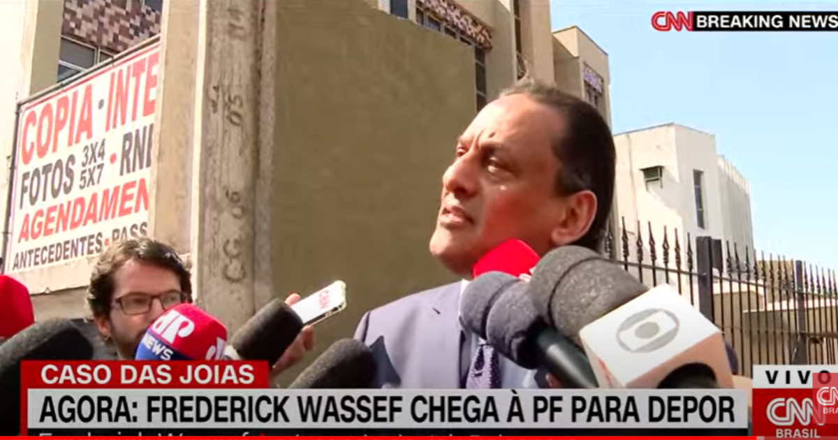 Wassef nega ter mudado de versão sobre compra de relógio e se diz ...