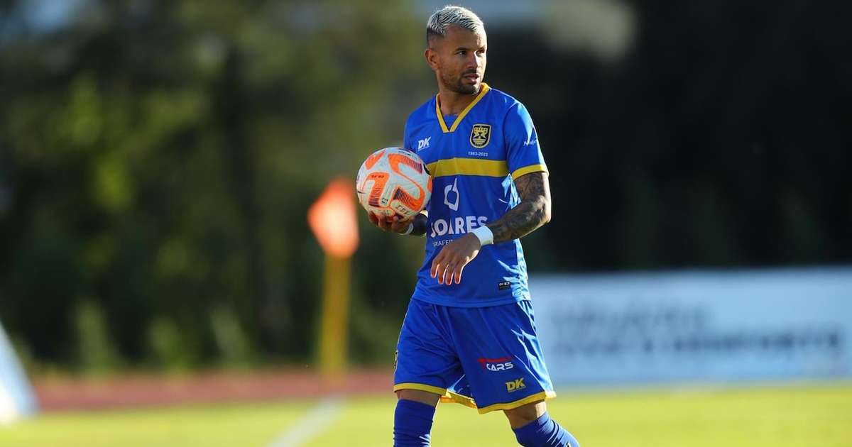 Samuel Ramos renova com o Ferreiras e celebra mais uma temporada em ...
