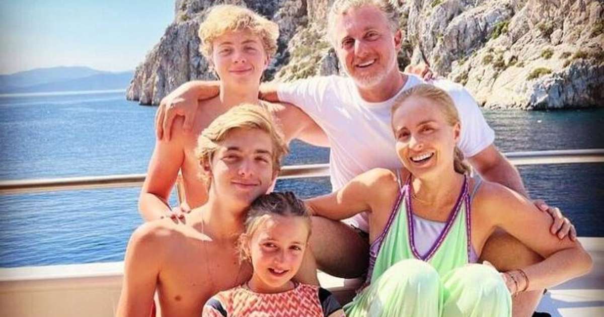 Angelica faz declaração de amor a Luciano Huck em comemoração ao seu ...
