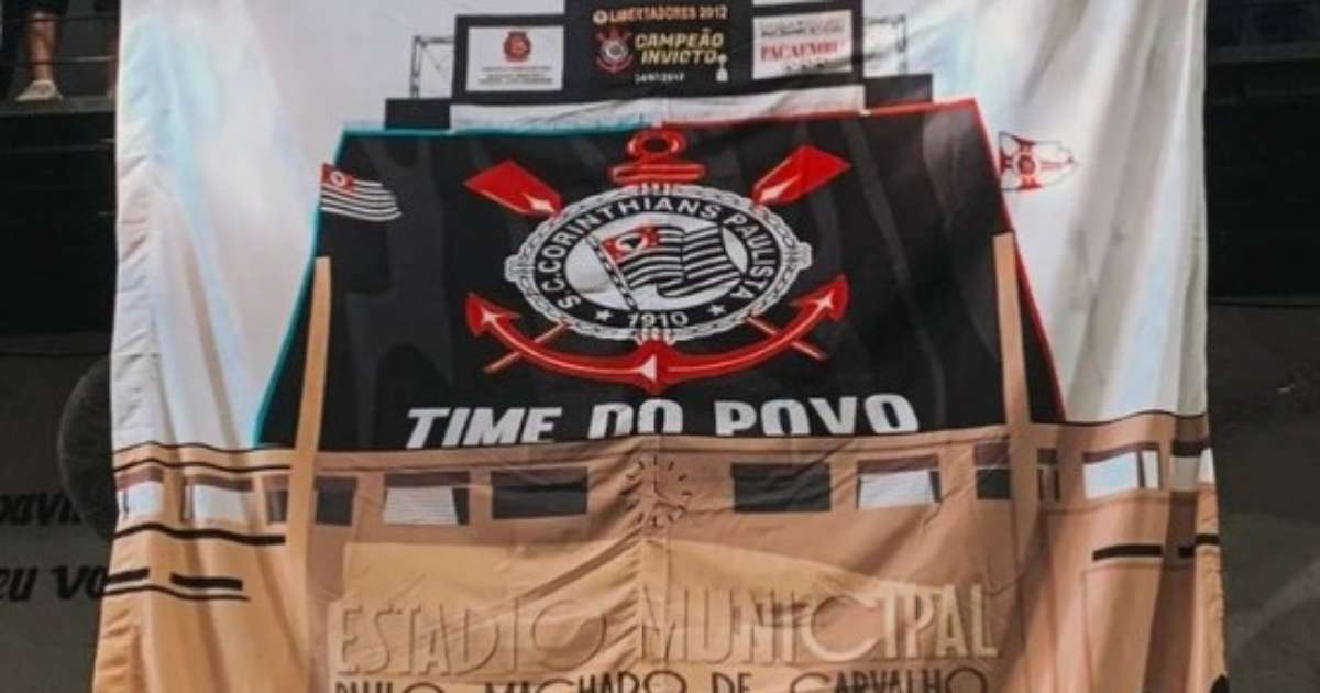 Organizada do Corinthians faz homenagem ao Pacaembu em comemoração dos ...