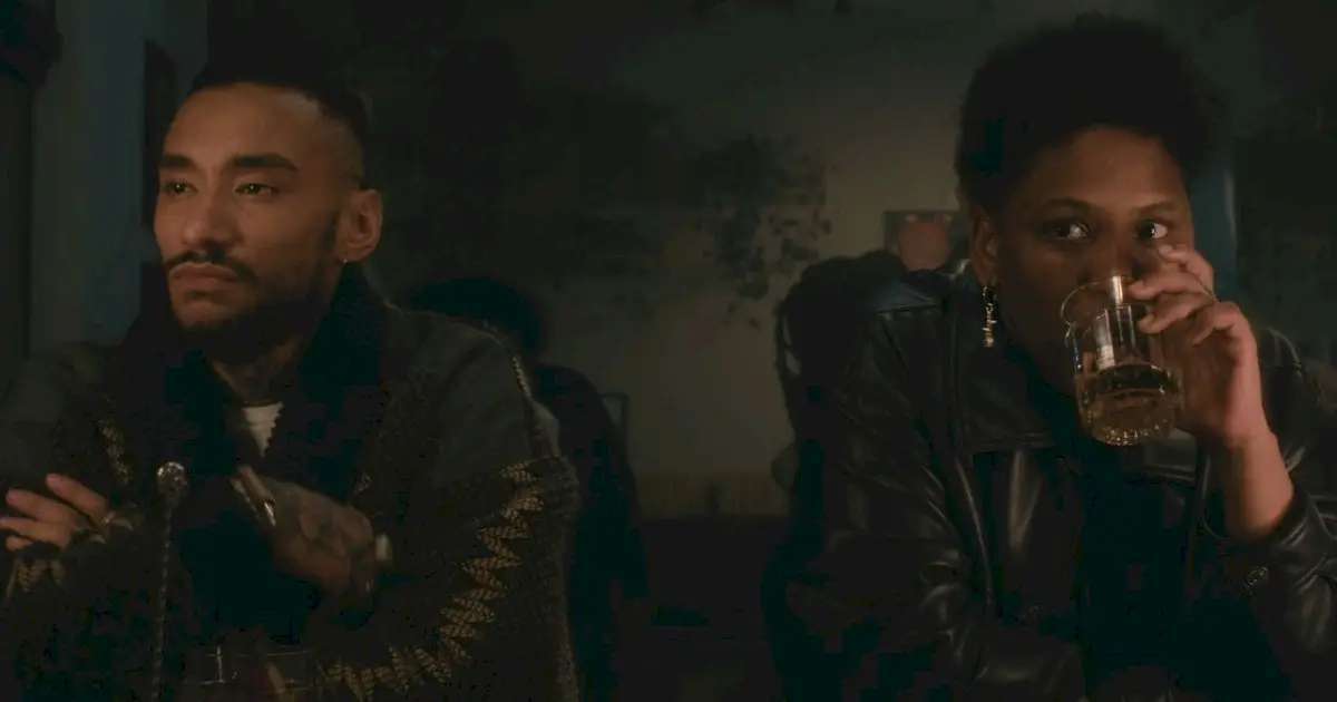 NIZZ lança novo clipe de 'Ana Rosa' com Mahmundi