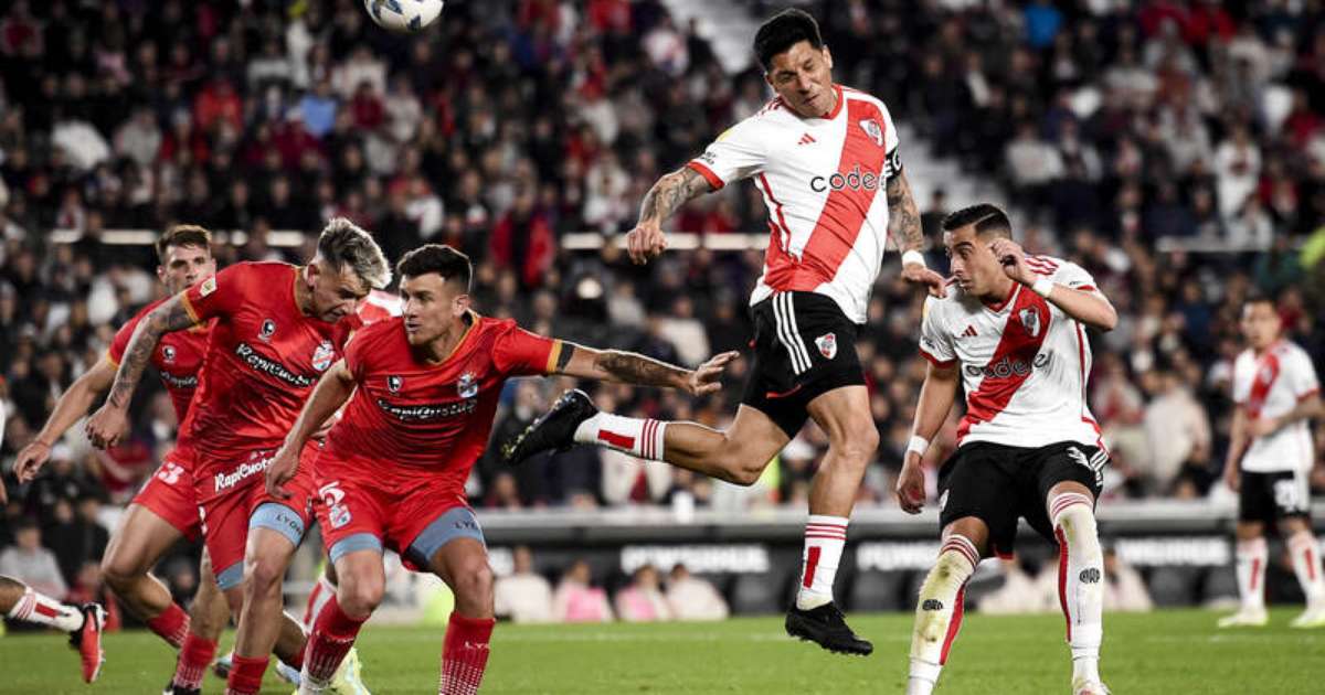River Plate ultrapassou marca que pertencia ao Manchester City