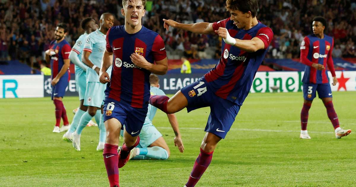 Lewa marca, e Barcelona goleia o Royal Antwerp em estreia pela Liga dos ...