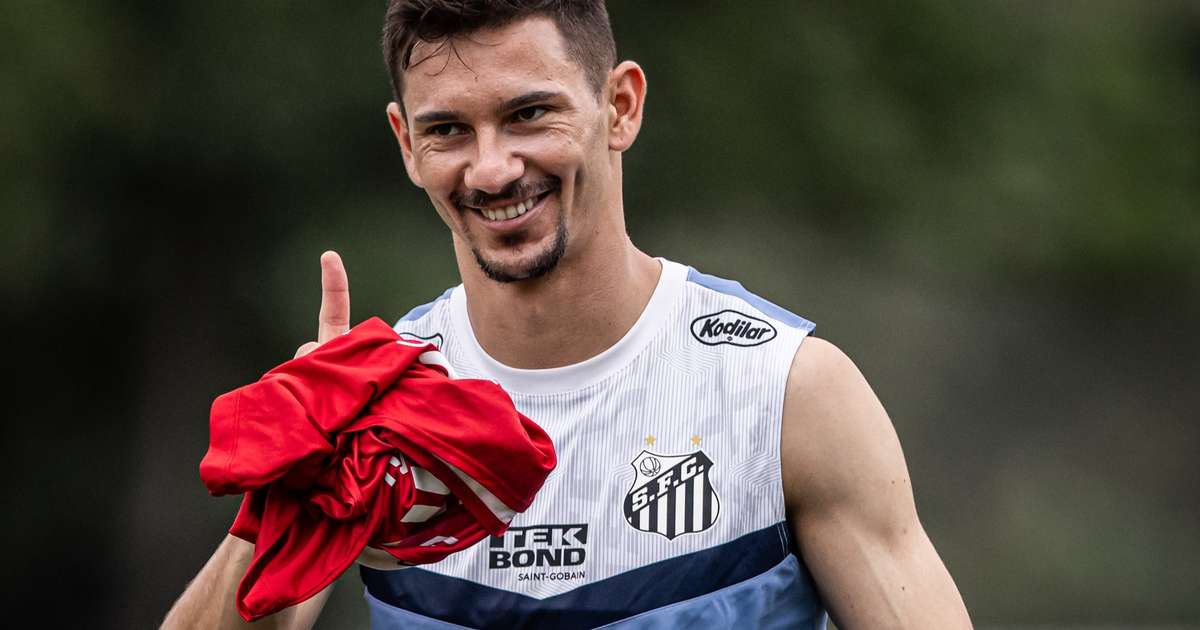 Maximiliano Silvera é o único dos nove reforços do Santos que ainda não ...
