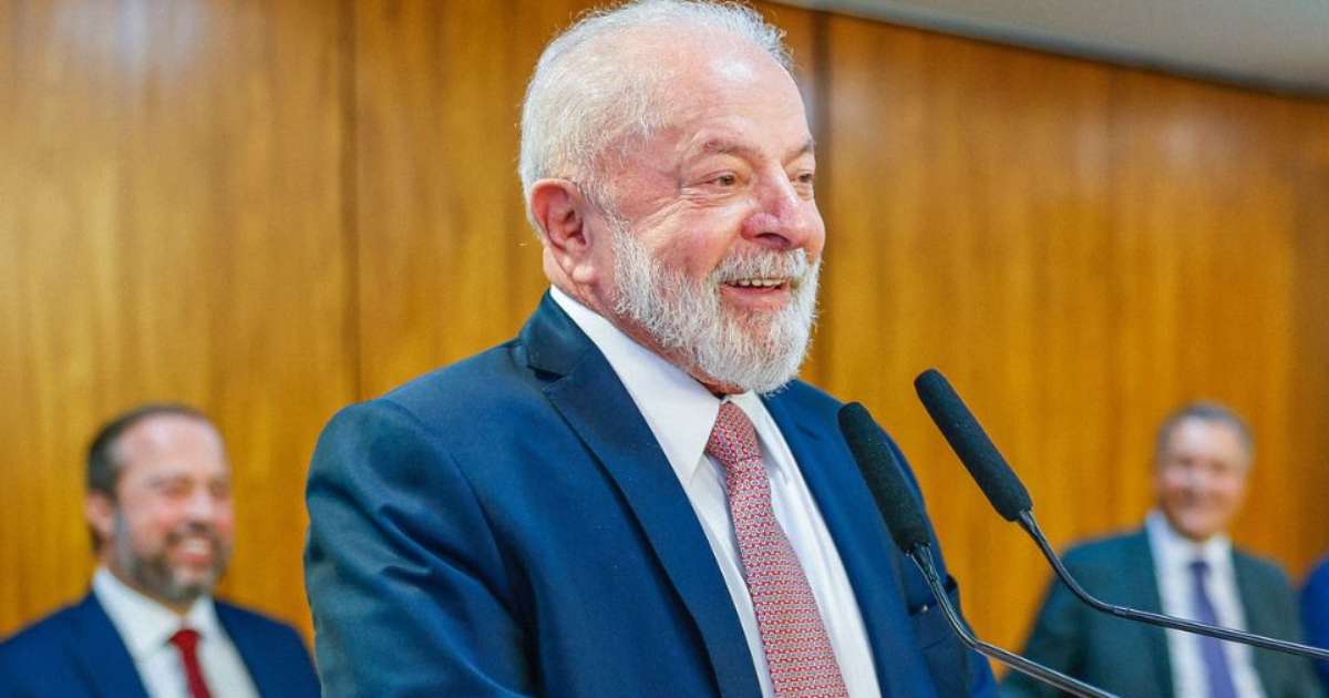 Lula recebe alta de hospital em Brasília após cirurgias no quadril e ...