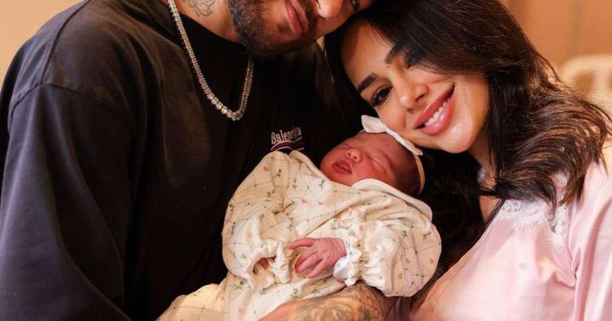 Mavie: Neymar e Bruna Biancardi mostram primeiras fotos da filha na maternidade; veja álbum