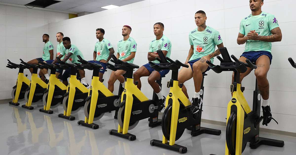Seleção Brasileira Faz Treino Regenerativo Em Primeiro Dia De