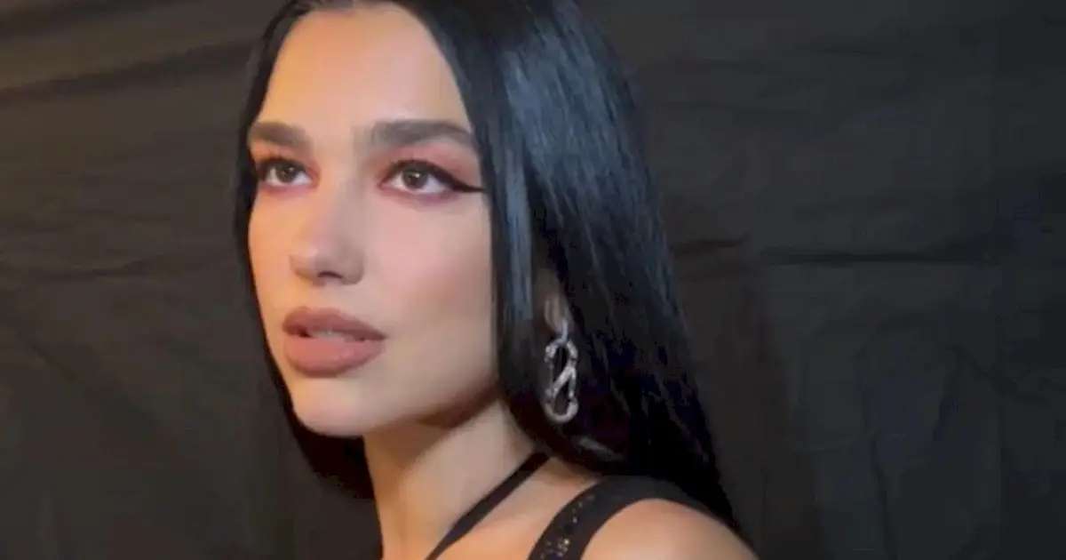 Enigmática, Dua Lipa apaga fotos nas redes e fãs aguardam nova era