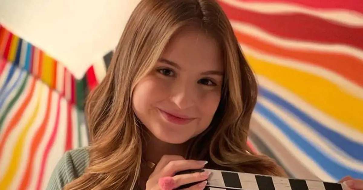 "Poliana desbocada": Após críticas, Sophia Valverde xinga seguidores em live