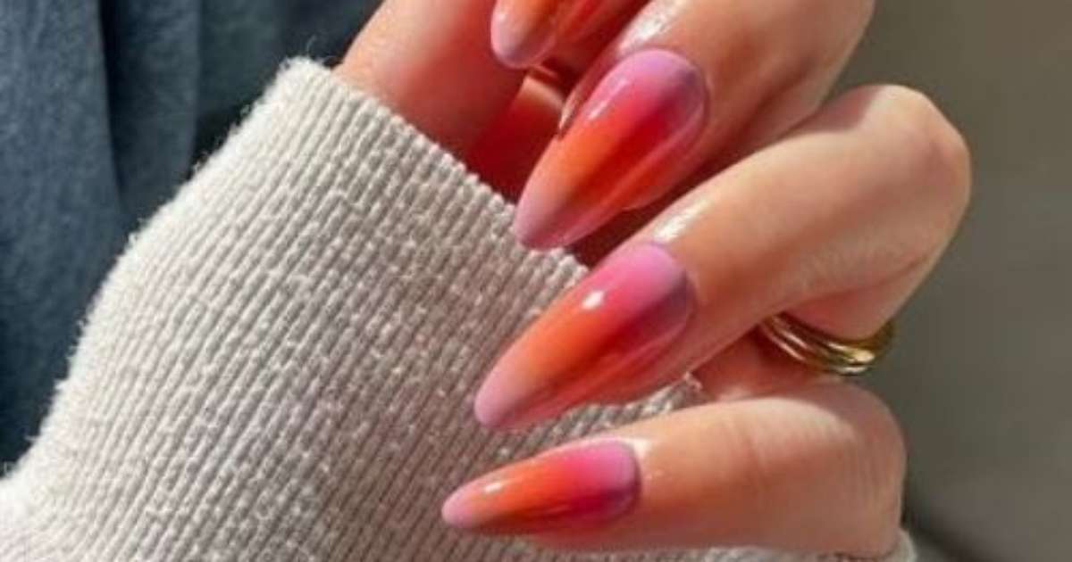 Aura nails: aprenda a fazer a nova tendência de nail art