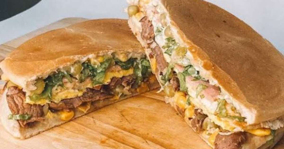 Saiba quais são os 10 sabores de xis mais pedidos em Porto Alegre