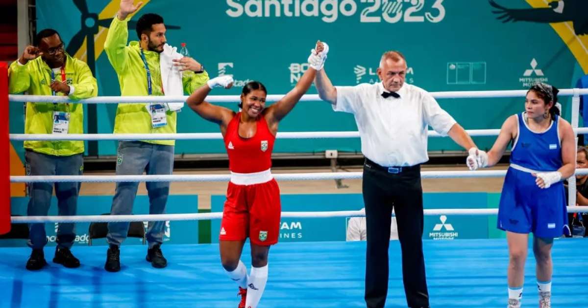 Viviane Pereira avança às quartas de final do boxe no Pan