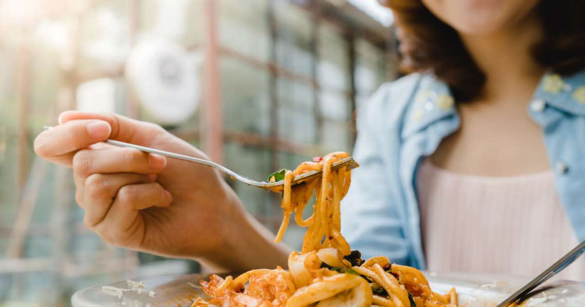 Pode comer macarrão na dieta? Nutricionista revela a verdade