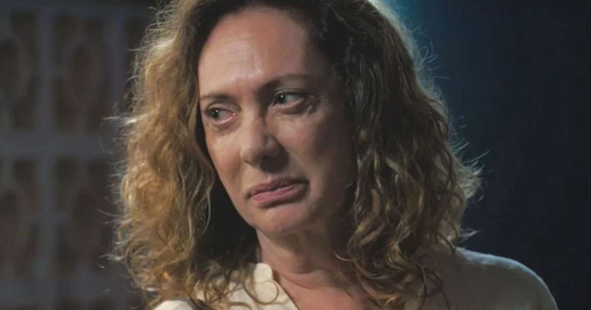 Agatha pressiona filho a cumprir plano ardiloso em 'Terra e Paixão'