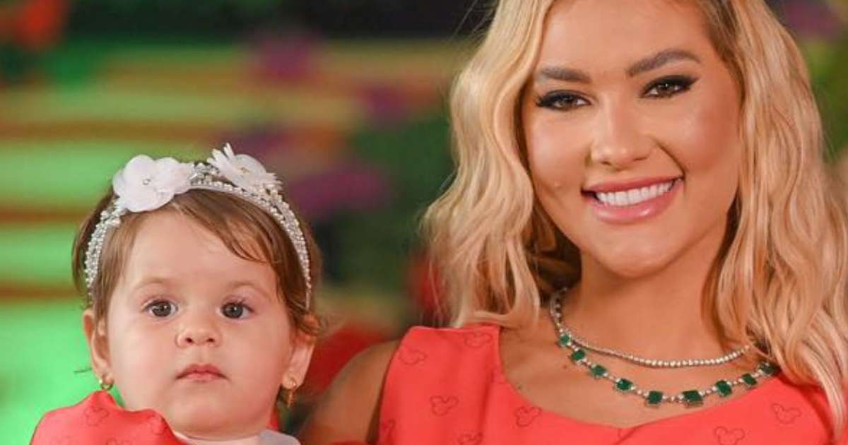 Confira os detalhes da festa luxuosa de Maria Flor, filha de Virginia e ...