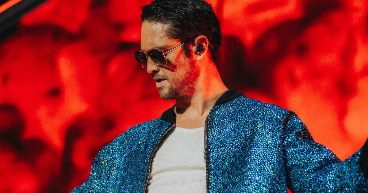 RBD: Christopher Von Uckermann é elogiado por looks em turnê