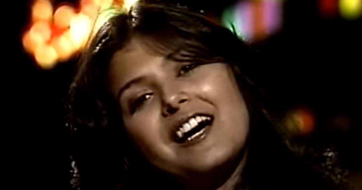 “Pertinho de Você”: assista ao clipe que transformou Elizângela em estrela