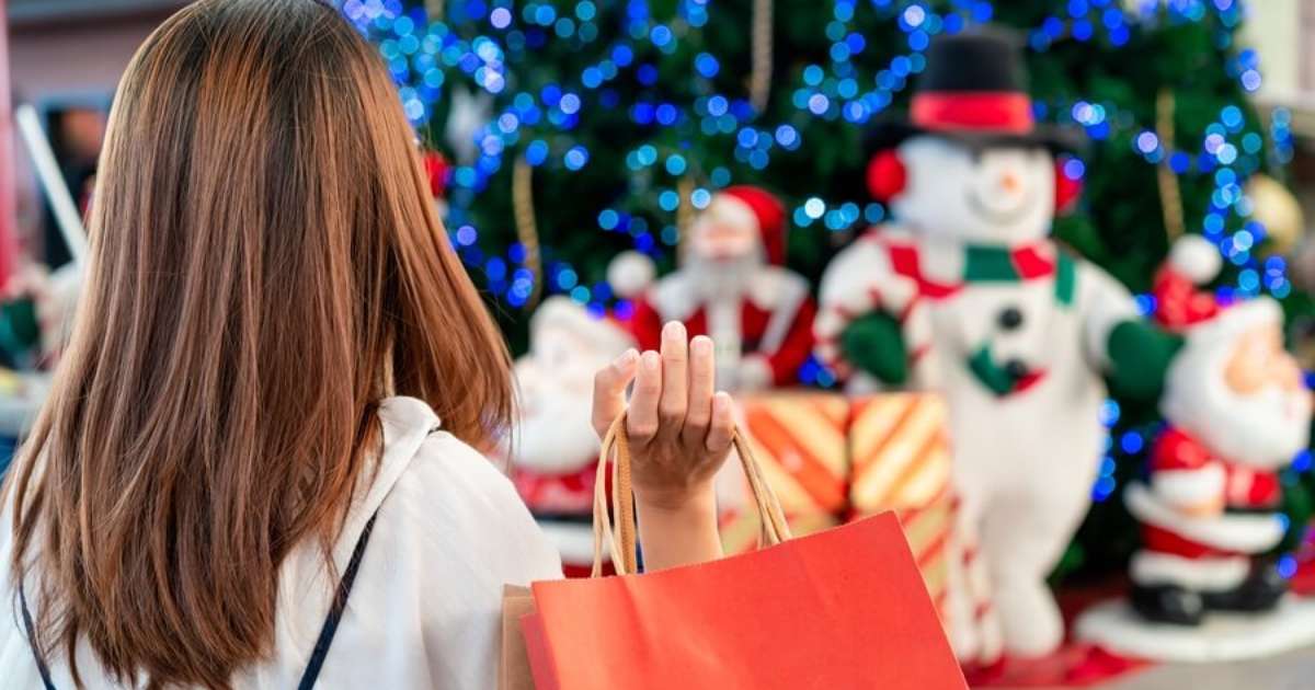 Como comprar presentes de fim de ano sem estourar o orçamento