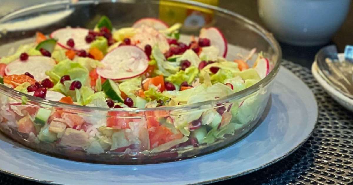 Salada Fatuche: pão sírio, vegetais, saudável, leve e fácil