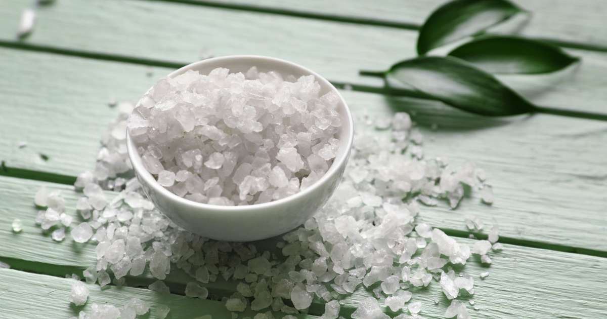 Banho de sal grosso: como fazer para afastar energias negativas