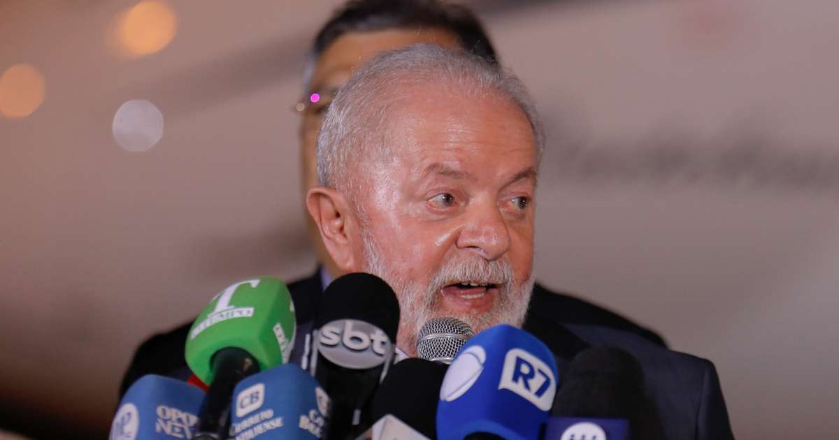 Lula recebe brasileiros vindos de Gaza e fala em 'terrorismo' de Israel