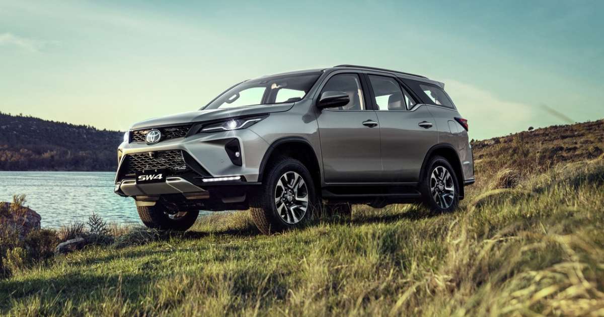Toyota SW4 ganha nova versão de entrada que custa R$ 380 mil