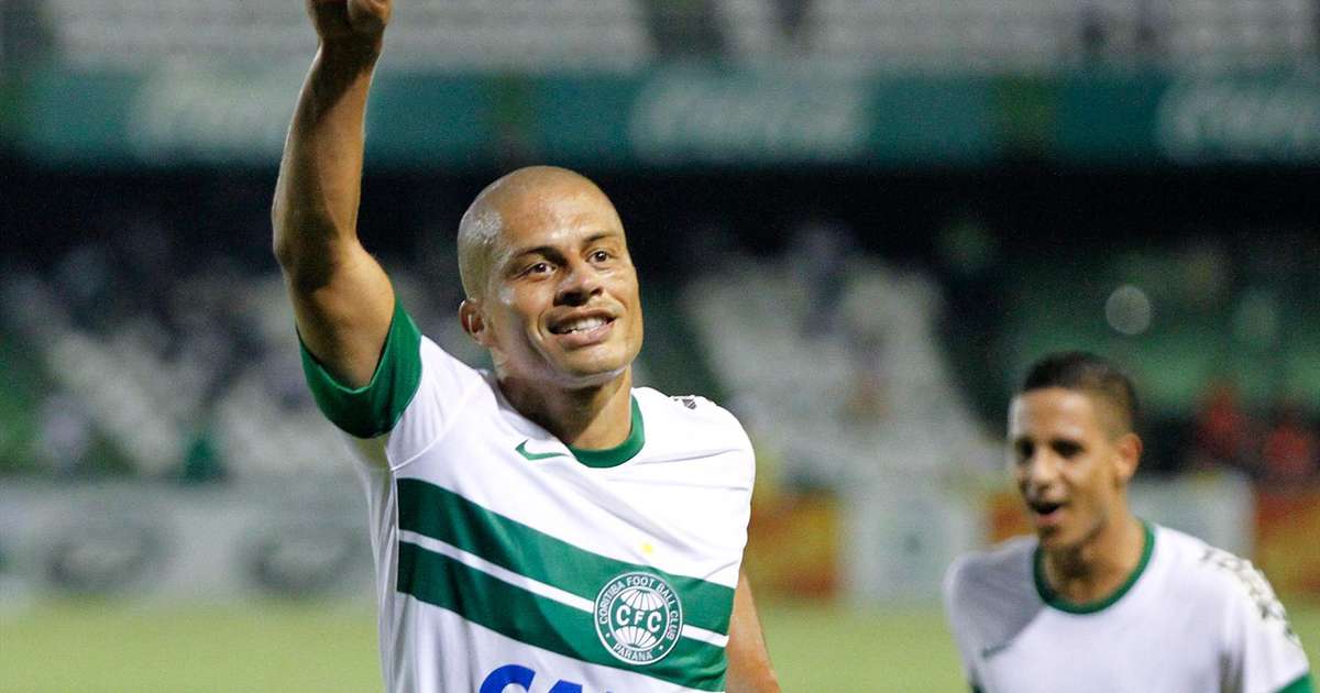 Alex fala sobre futuro como técnico do Coritiba e descarta chance de ...