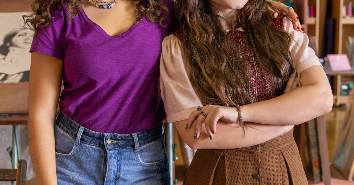 'De Volta aos 15': Maisa e Larissa Manoela posam para 3ª temporada