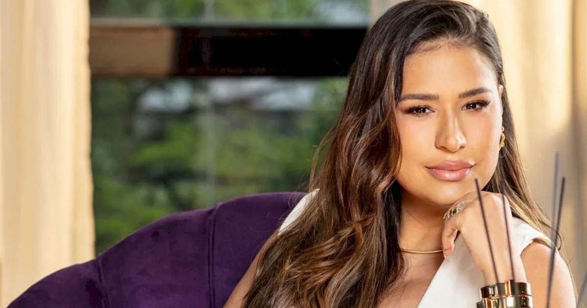 Simone Mendes tem fragrância como uma das mais vendidas do Brasil