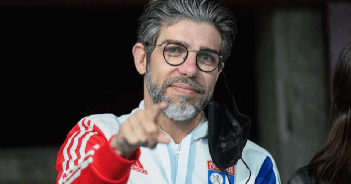 Juninho Pernambucano aceita cargo de conselheiro em empresa de Textor