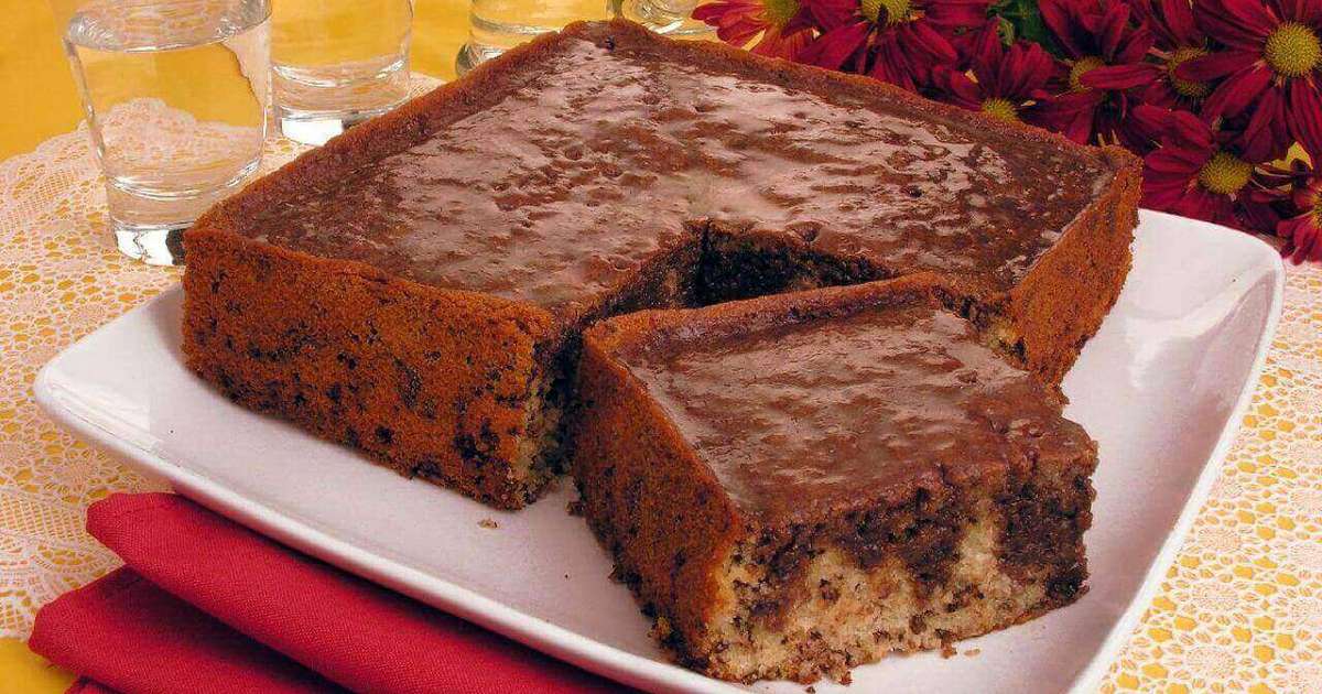 Bolo formigueiro molhadinho: receita simples e gostosa