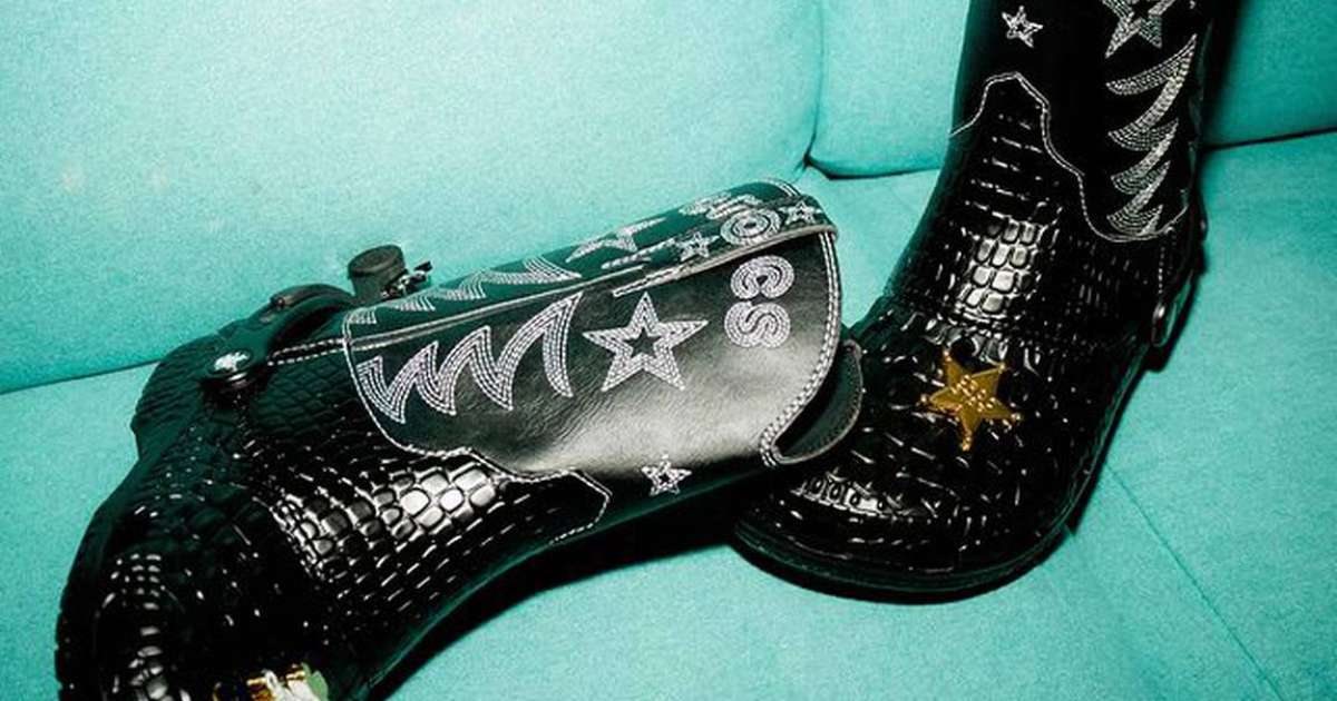 Versão cowboy: Crocs lança modelo de bota que tem até esporas ...