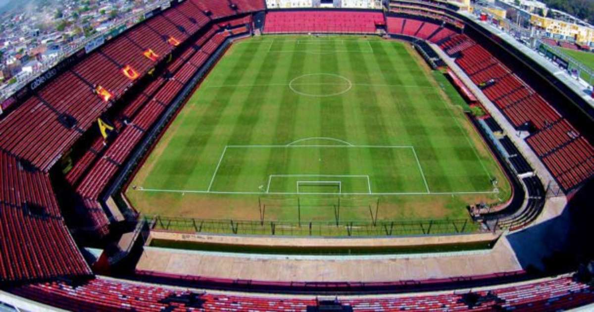 Finalista de Sul-Americana tenta 'anular' rebaixamento na Argentina Finalista de Sul-Americana tenta 'anular' rebaixamento na Argentina