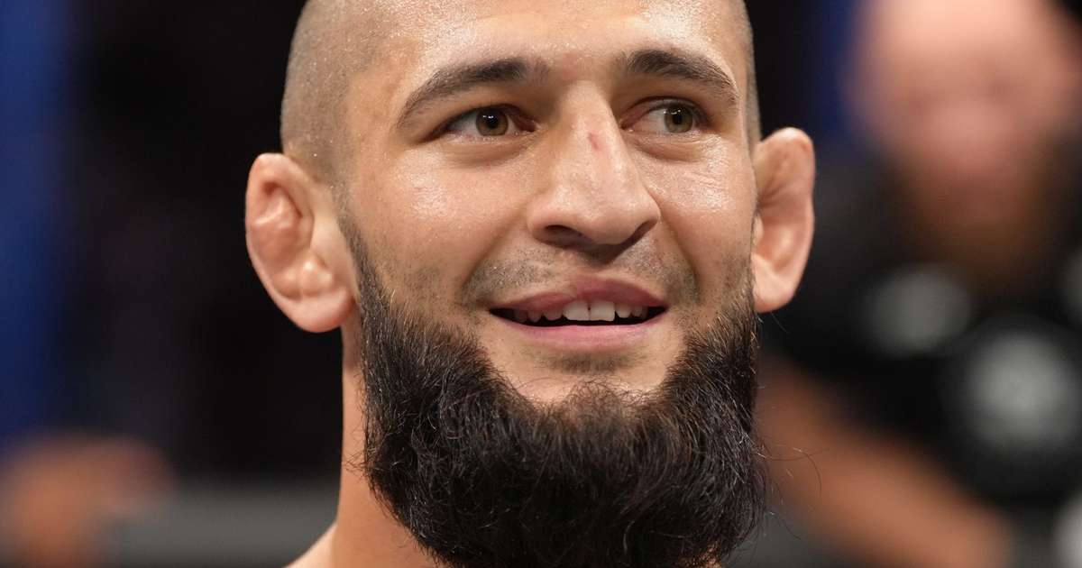 Chimaev fala sobre cirurgia e mira retorno para o UFC 300