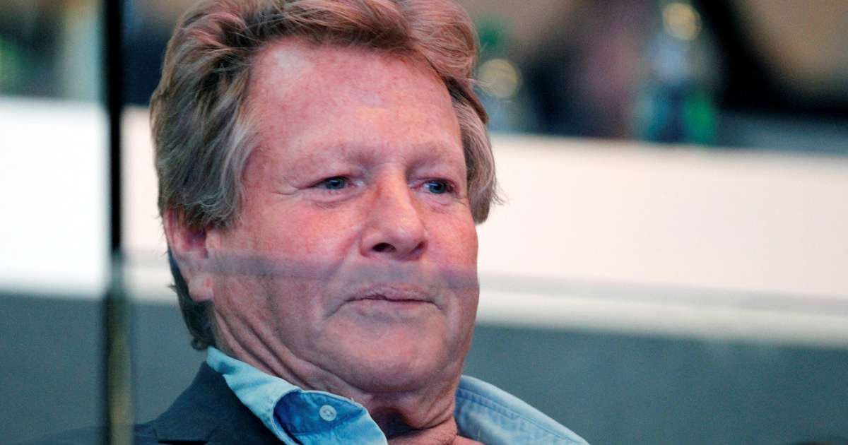 Ator de "Love Story" Ryan O'Neal morreu, informa seu filho