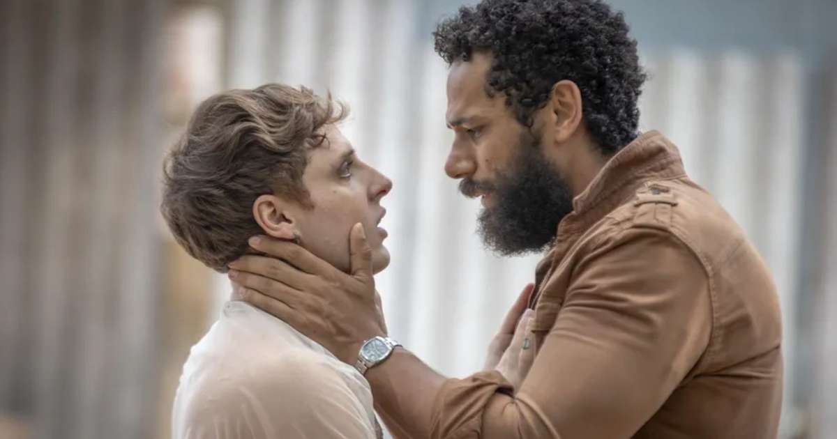 Vai morrer? Ramiro fica entre a vida e a morte no final de 'Terra e Paixão'