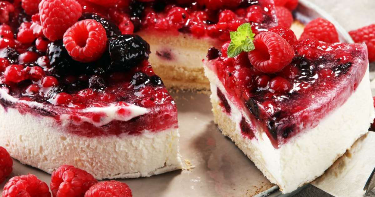 Cheesecake, com frutas vermelhas: fica perfeito, com truque