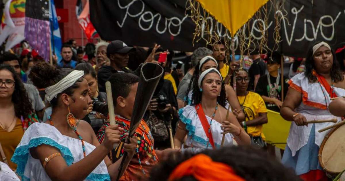 Por que nº de pardos supera o de brancos no Brasil pela 1ª vez? IBGE ...