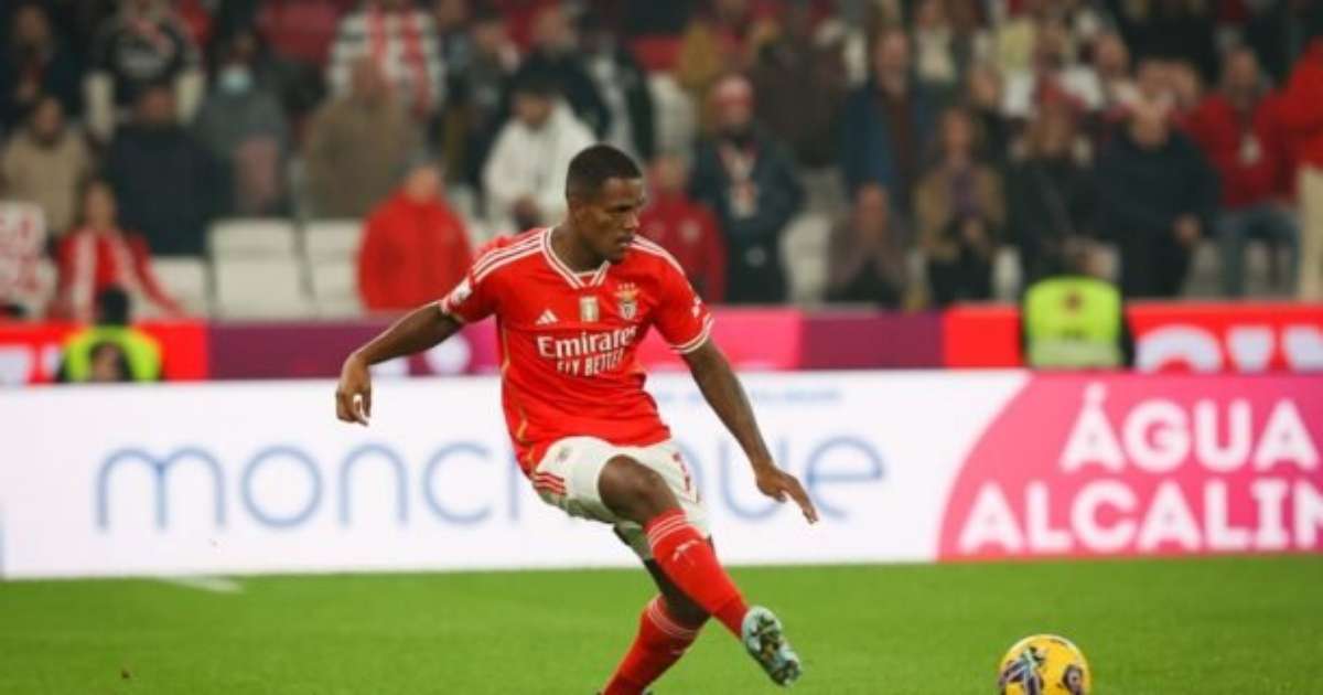 Ex-América-MG, Gustavo Marques mostra segurança em estreia pelo Benfica