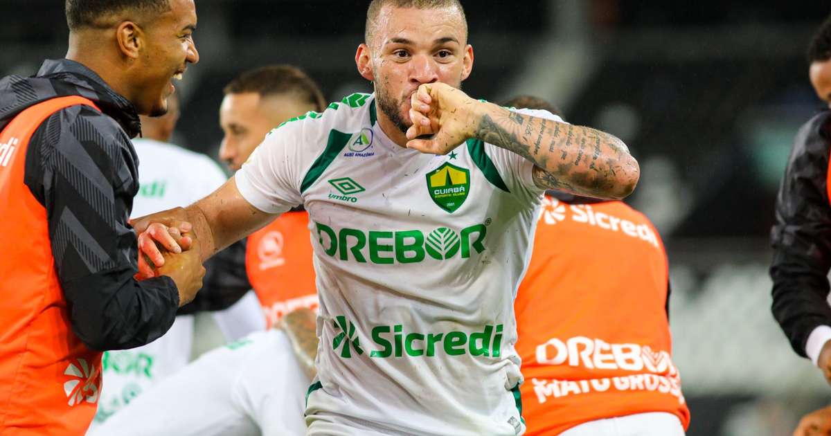 André Luís retorna ao Brasil para assinar com o Cuiabá