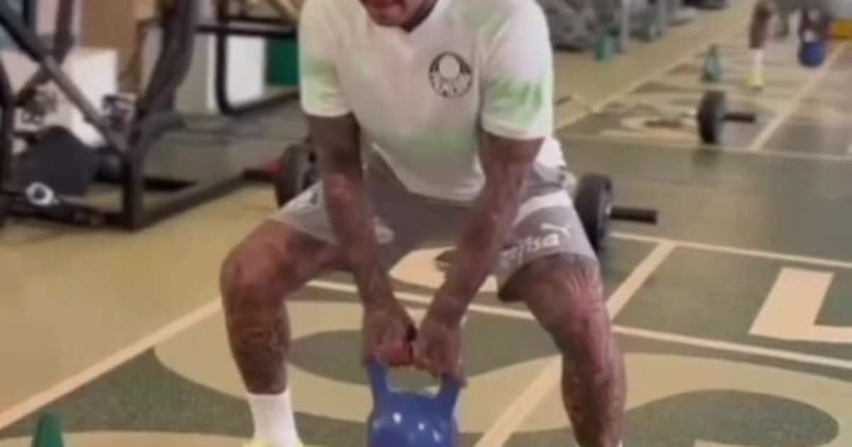 Dudu se apresenta de forma antecipada ao Palmeiras e faz trabalho intensivo