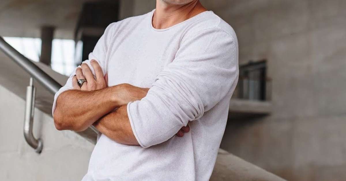 Ex-Malhação vende frango e marmitas em Copacabana: "Está apertado para ...