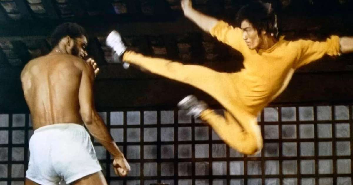 O filme que usou o cadáver real de Bruce Lee para uma cena que o ator ...